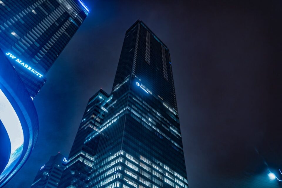 SKY Signature Suites - Intelligence House