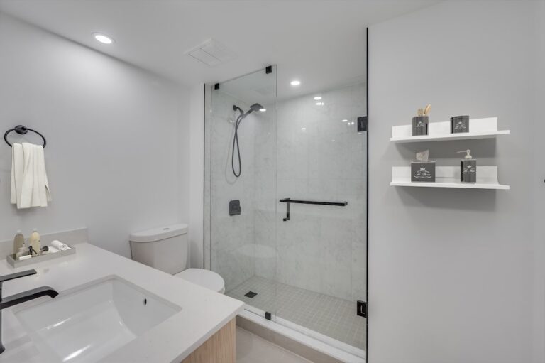 44 Charles West - Intelligence House